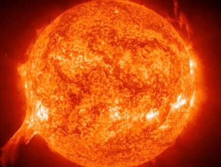 Sun emits M7-class solar flare | Space News | Zee News