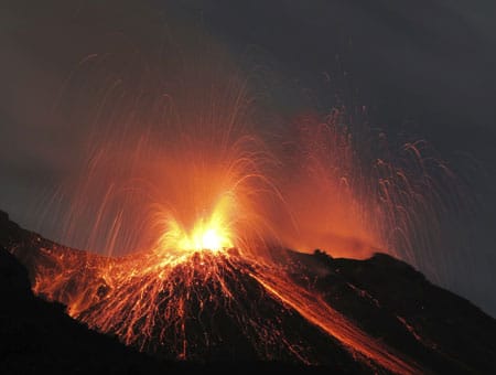 Volcanoes beneath Antarctic ice sheet melting glaciers | Environment ...