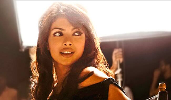 Priyanka Chopra slaps notice on Aseem Merchant over biopic? | People ...