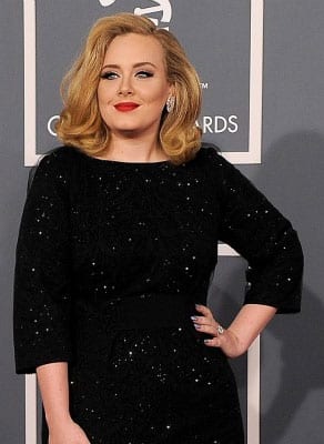 Adele steps out with chic bob haircut | Beauty/Fashion News | Zee News