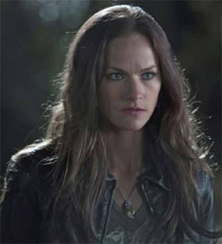 Kelly Overton files for divorce | Relationships News | Zee News