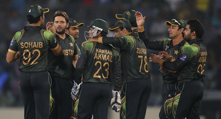 T20 World Cup: Pakistan keep hopes alive with 16-run win over Australia ...