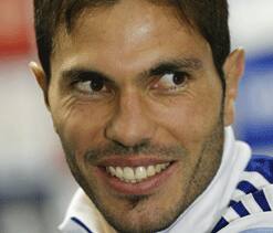 Argentine defender Basanta heads for Fiorentina | Football News | Zee News