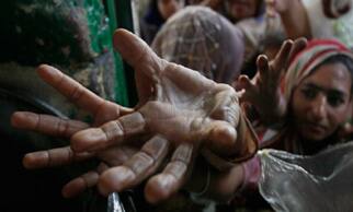 Pakistan acid attacks on women cast pall of fear | Asia News | Zee News