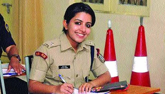 IPS trainee's picture goes viral on Facebook for being too attractive ...