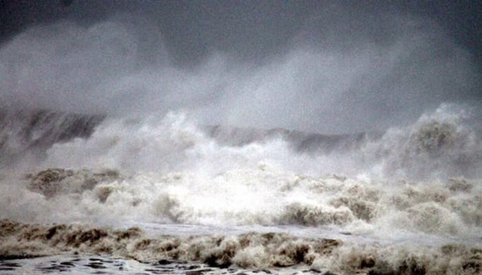 After Hudhud, severe cyclone Nilofar heading towards Gujarat coast ...