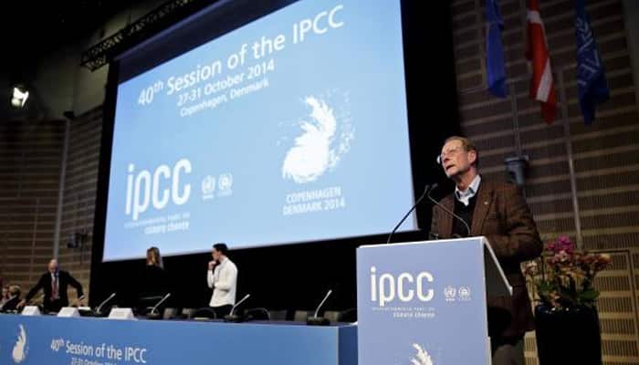 UN panel adopts landmark climate report | Environment News | Zee News