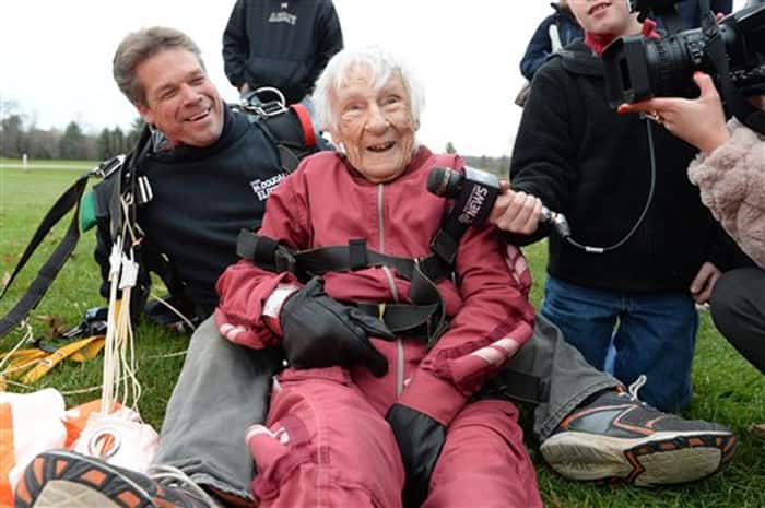 Incredible! Eleanor Cunningham, a hundred-year-old skydives! | And More ...