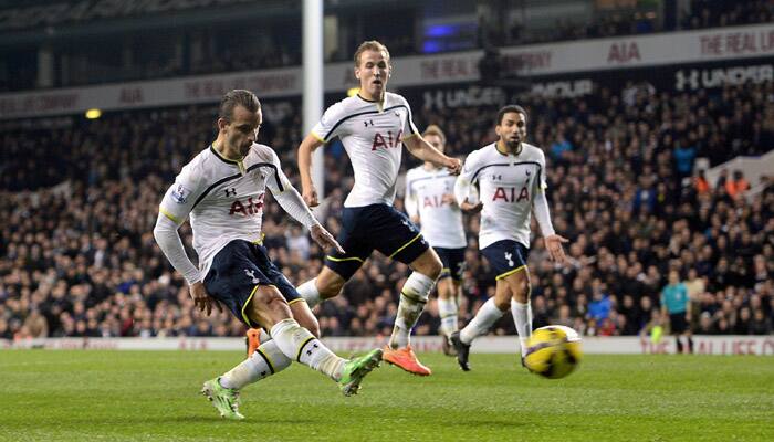 Emotional Roberto Soldado thanks Tottenham fans | EPL 2014 News | Zee News