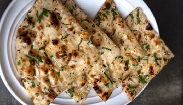 Recipe: Lasan Naan | News | Zee News