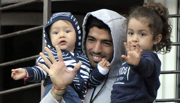 500 Christmas gift baskets for children; other side of controversial ...