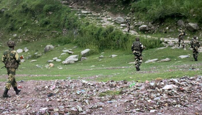 Pakistan violates ceasefire along border in Jammu again | Jammu and ...