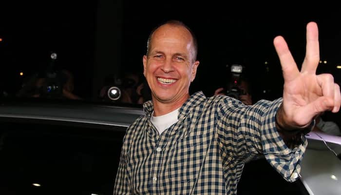It's awesome to be home, says al Jazeera's Peter Greste after arriving ...