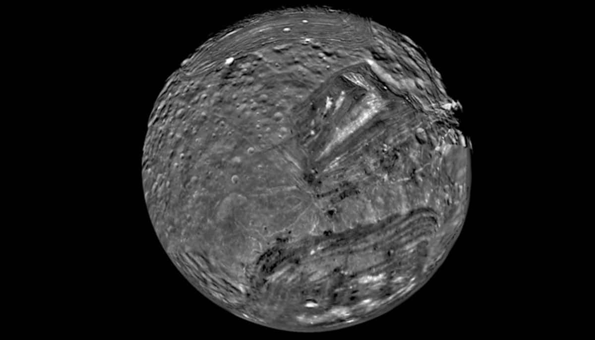 Voyager 2 Image Of Uranus Nasa Uranus's Moon Oberon, Voyager 2 Image