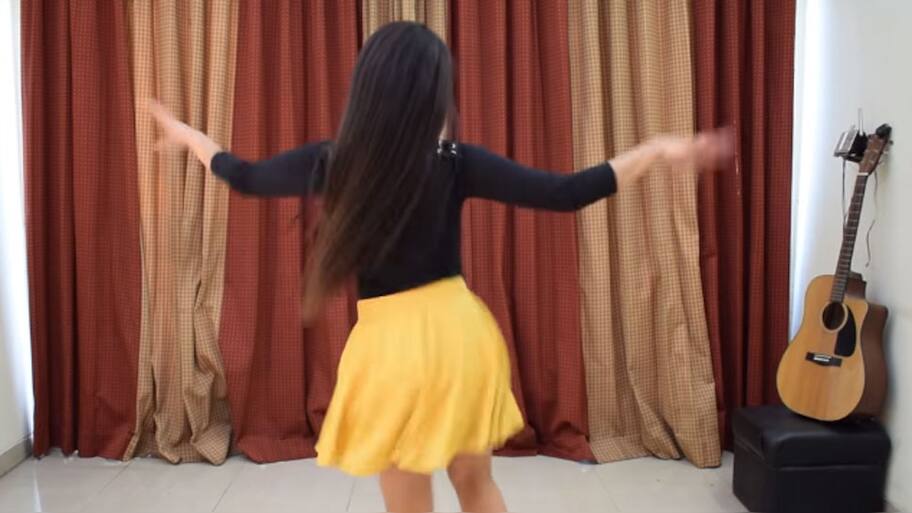 This girl dancing to 'Daru Badnaam' song has gone viral! Watch | viral ...