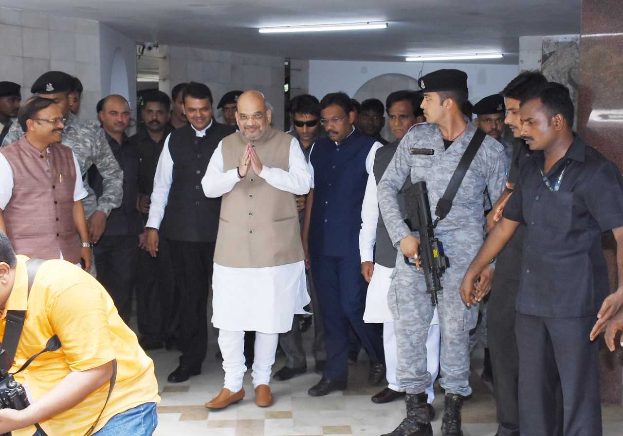 Amit Shah meets Madhuri Dixit as part of 'Sampark For Samarthan ...