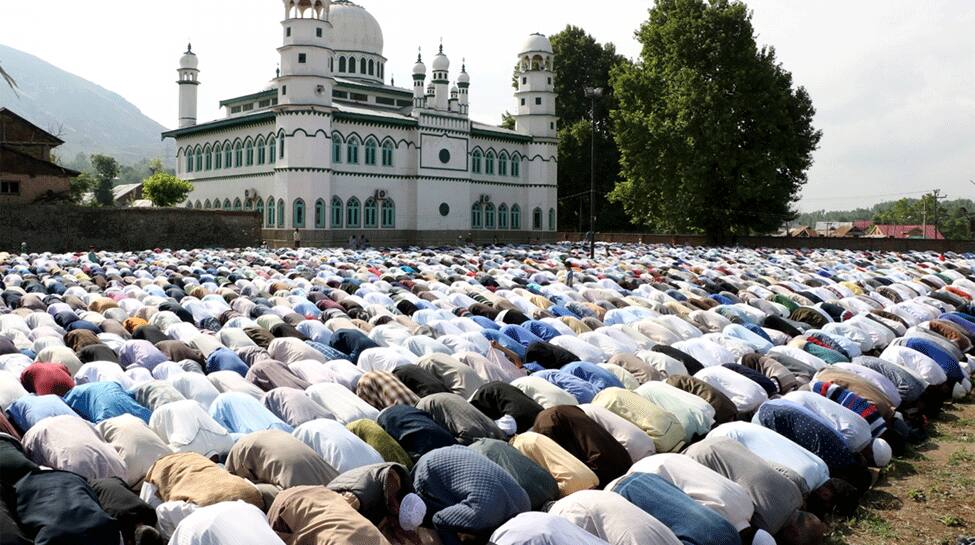 Photos: Eid celebrated with fervour across India | News | Zee News