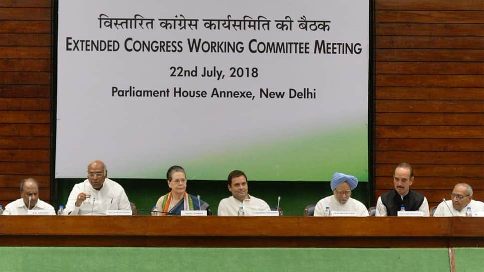 Photogallery: Rahul Gandhi chairs first CWC as Congress chief, key ...