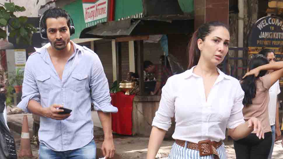 Photo Gallery: Is Kim Sharma dating 'Paltan' actor Harshvardhan Rane ...