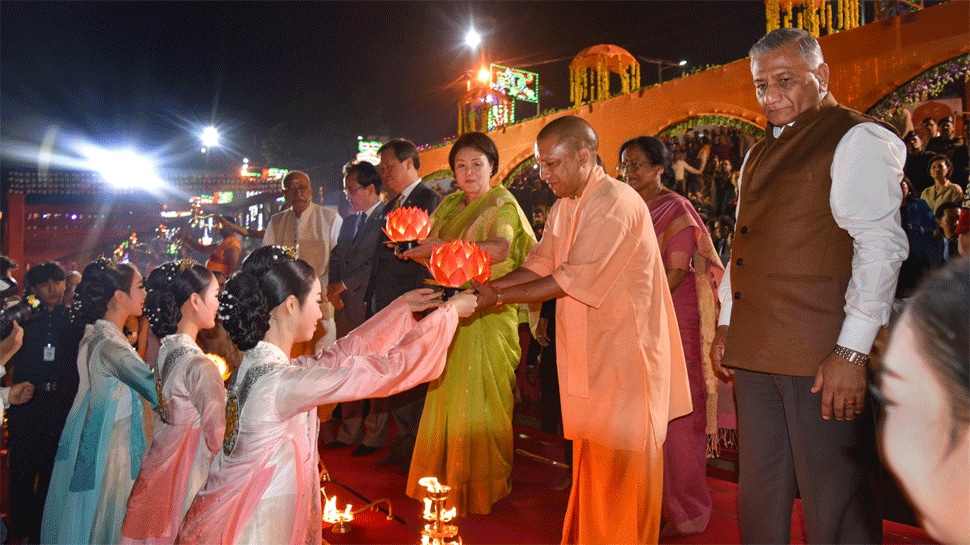 Photo Gallery: Ayodhya celebrates grand Diwali with Deepotsav 2018 ...