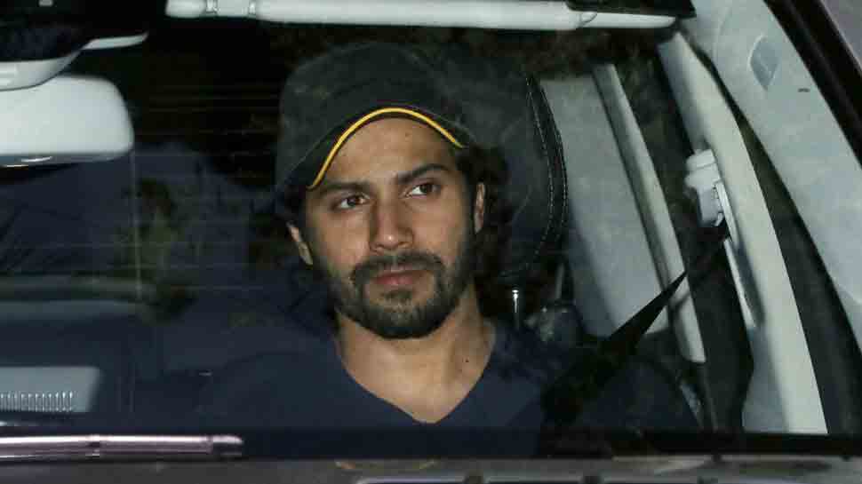 Photo Gallery: Varun Dhawan drives brand new Mercedes at Khar | News ...