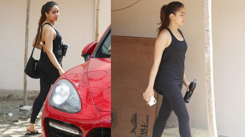 Photo Gallery: Mira Rajput ups her gym swag, steps out wearing black ...