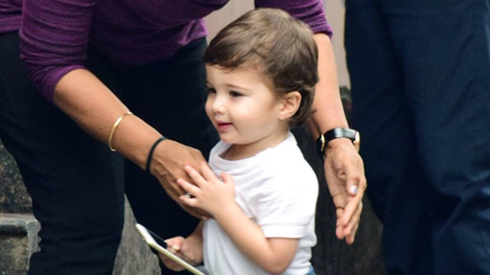 Photo Gallery: Sunny Leone's adorable kids make paps go crazy! | News ...