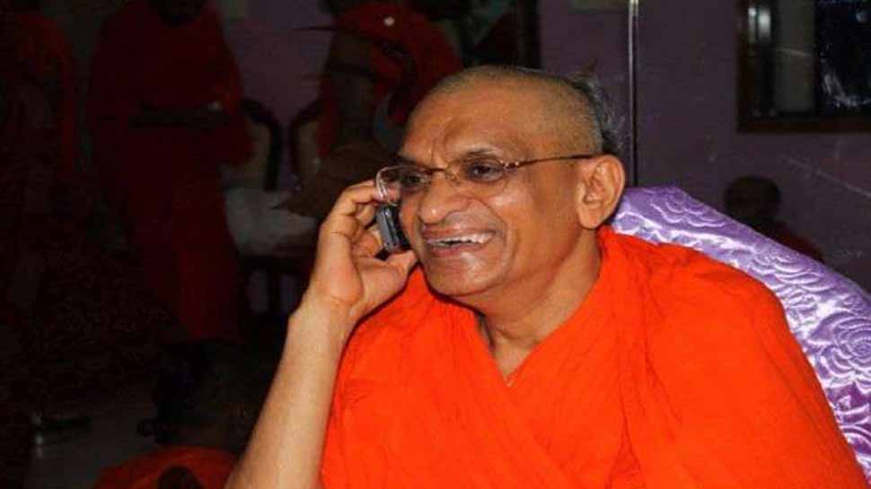 PM Narendra Modi condoles death of Acharya Swamishree Maharaj guru of ...