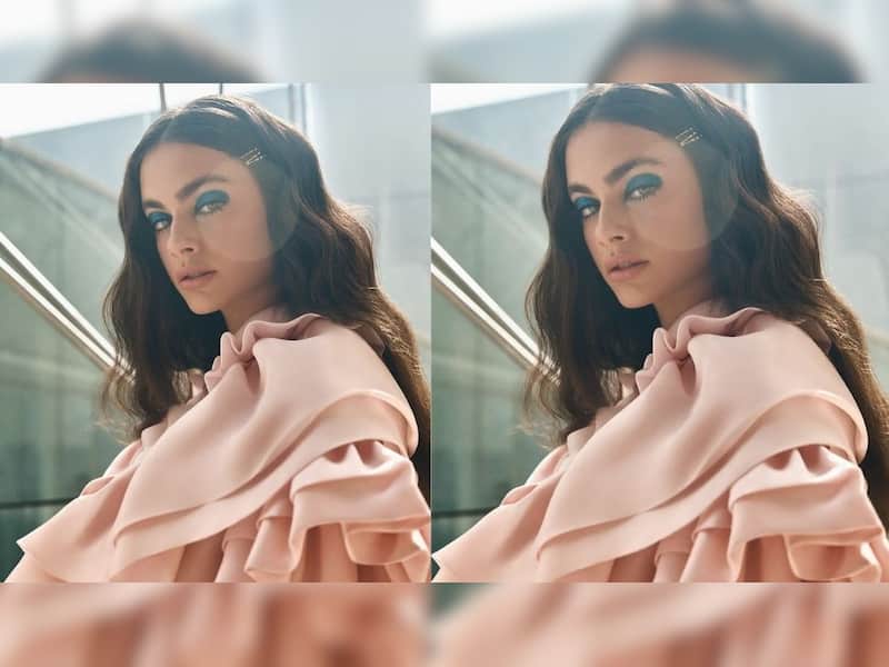 Israeli model Yael Shelbia 'most beautiful face in the world' breaks ...
