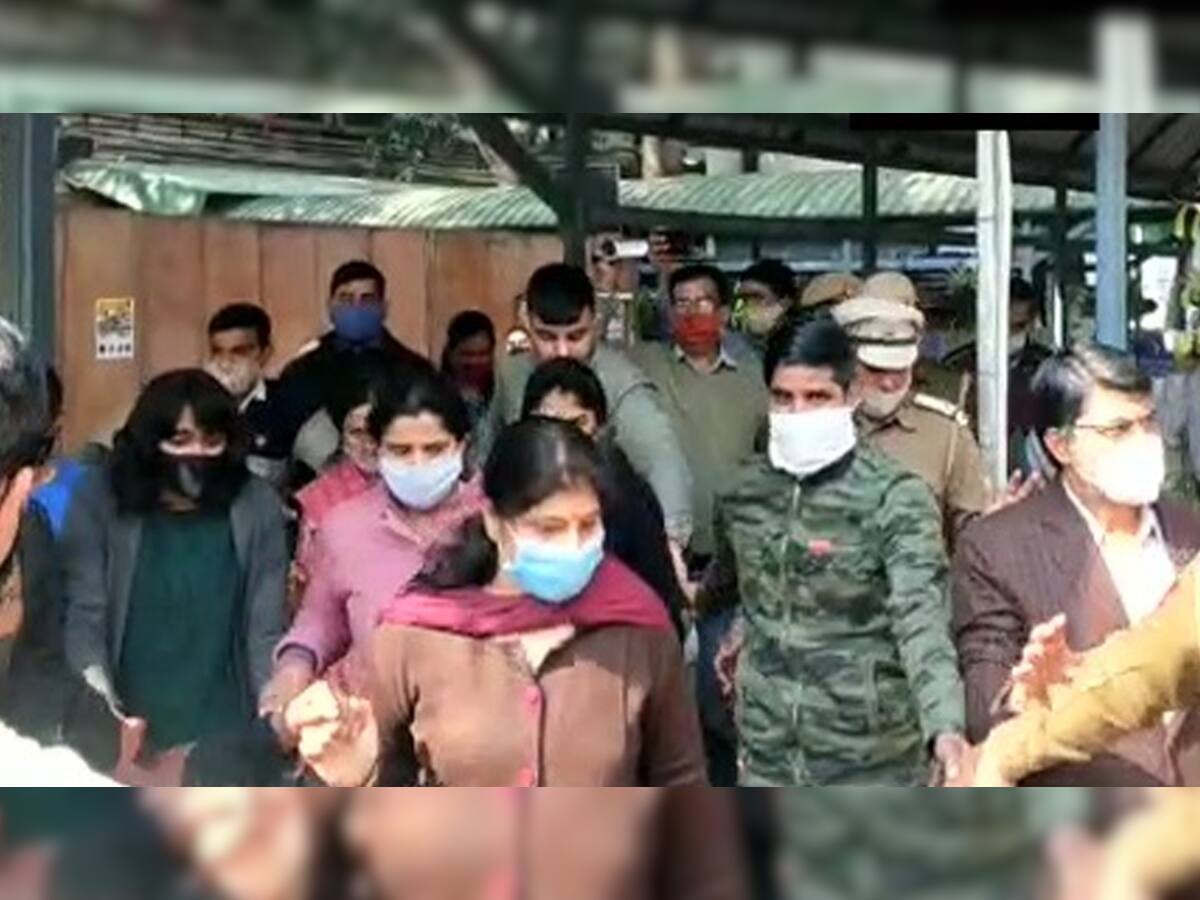 Toolkit case: Delhi court sends climate activist Disha Ravi to three ...