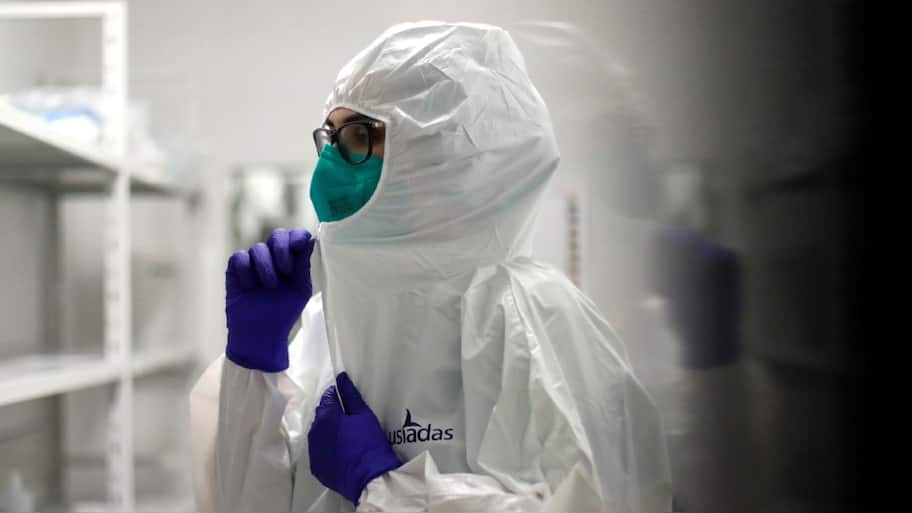 Worldwide COVID-19 deaths top 2.5 million, Mexico replaces India to ...
