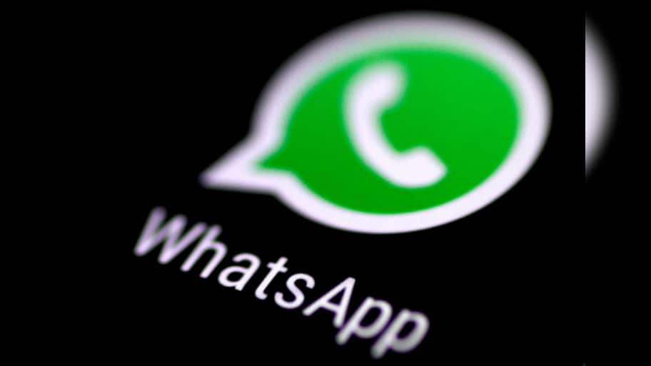 WhatsApp rolls out a new feature, now lets you import animated sticker ...
