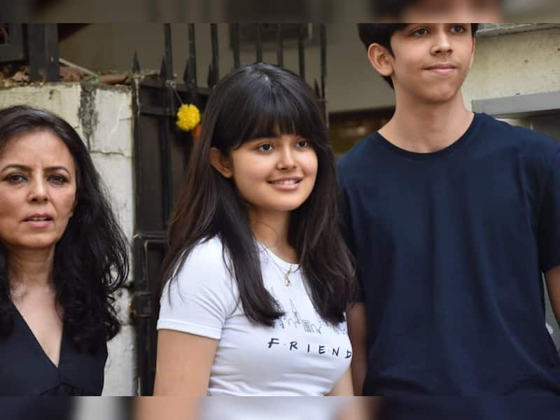 Mahima Chaudhry steps out with family, her daughter poses for clicks ...