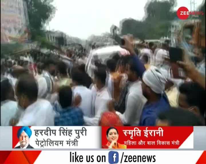 Uttar Pradesh: Violence in Sitapur during nomination for Block Pramukh ...