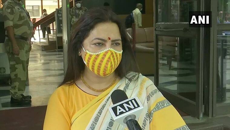 Meenakshi Lekhi takes over as Minister of State for External Affairs ... Meenakshi Lekhi takes over as Minister of State for External Affairs ...