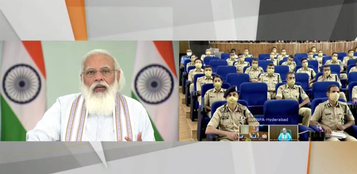 PM Narendra Modi to IPS probationers: Change people's negative ...