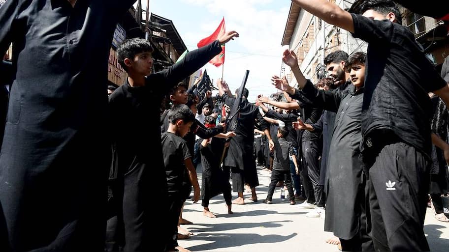3 killed, several injured in blast at Muharram procession in Pakistan's ...