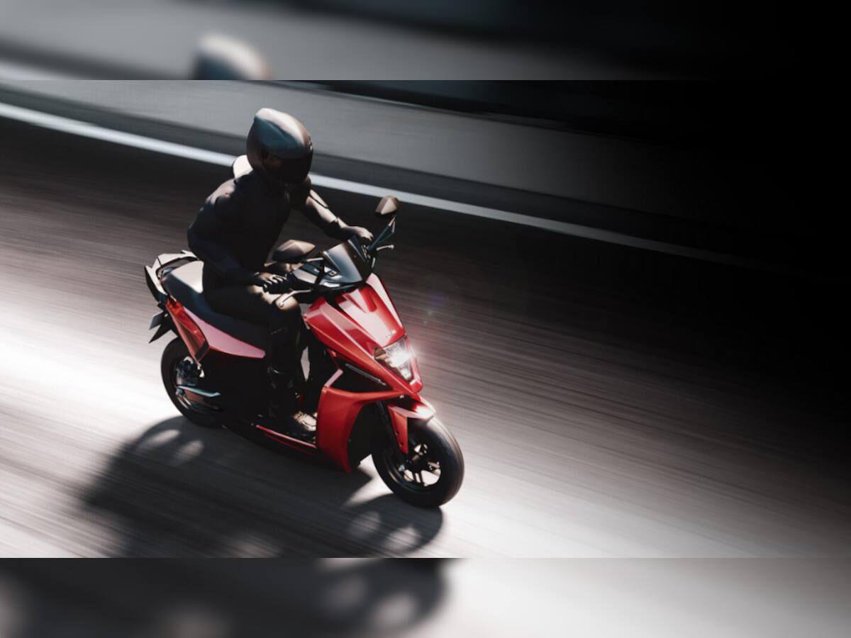 Simple One electric bike receives over 30,000 pre-bookings