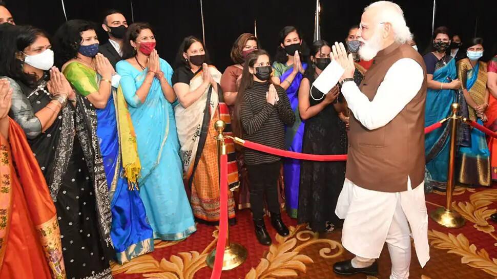 America welcomes Narendra Modi: Music, dance, banners – Indian diaspora ...