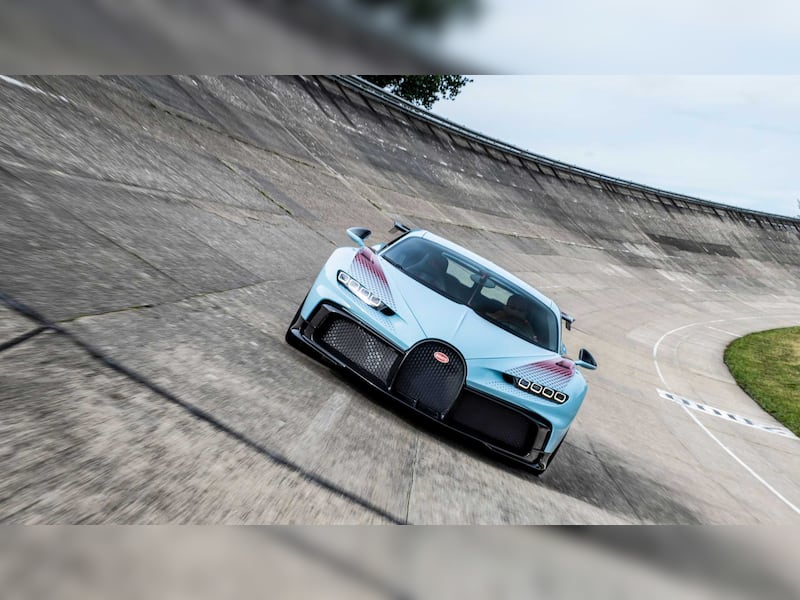 Bugatti Sur Mesure unveils custom Chiron Pur Sport limited to only 40 ...