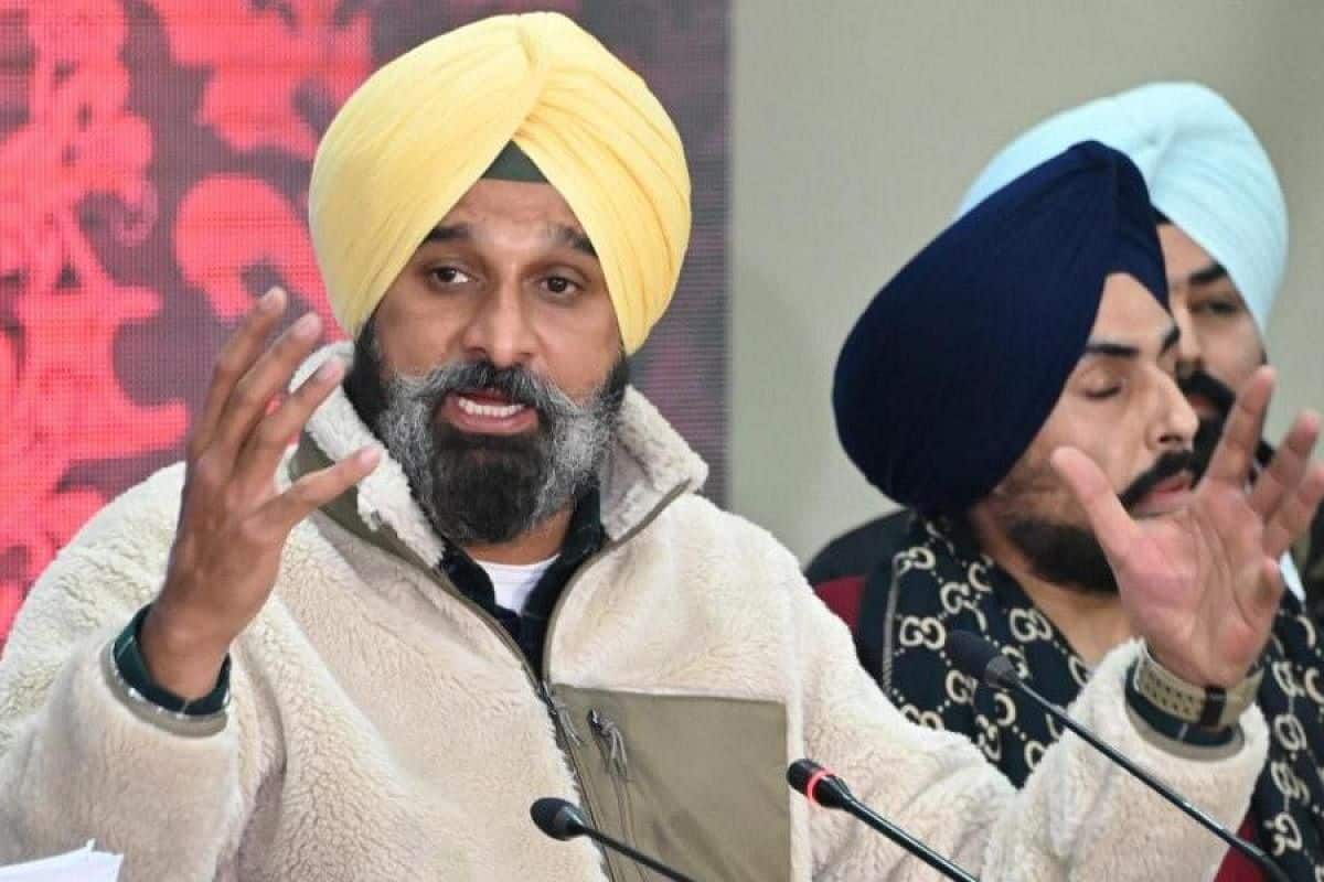 Breaking News: Police reached Bikram Singh Majithia's house in Amritsar ...