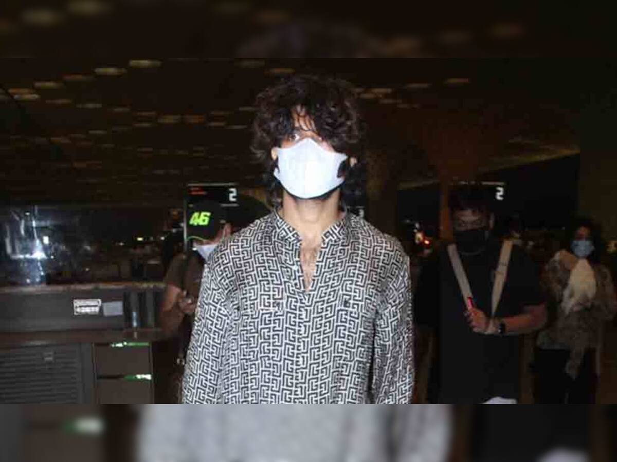 'Arjun Reddy' star Vijay Deverakonda's latest airport look screams ...