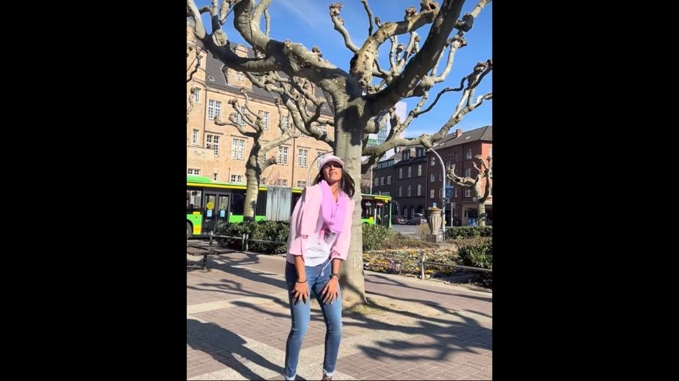PV Sindhu dances to Tamil song Mayakirriye after ‘Kacha Badam’ viral ...