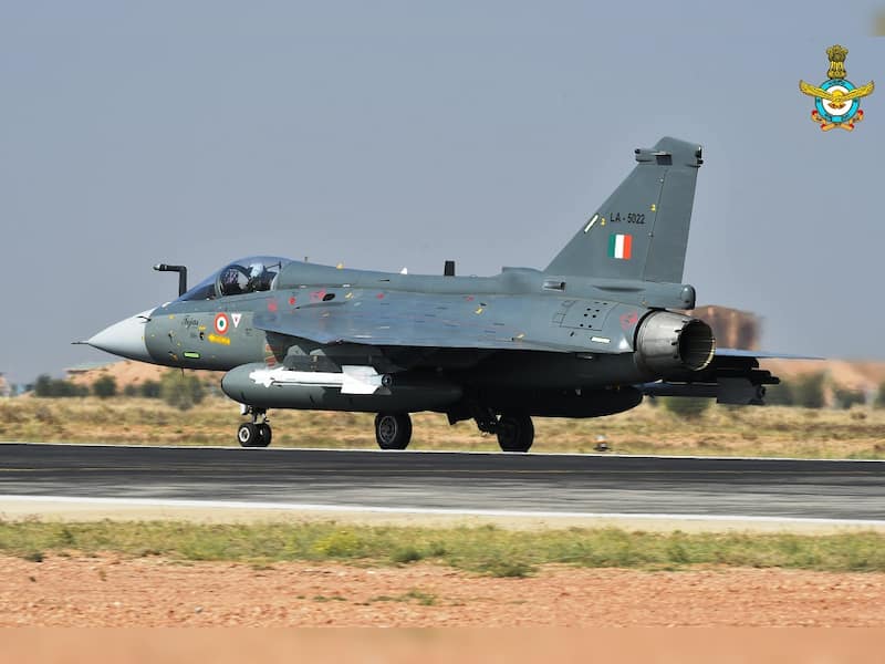 Indian Air Force's LCA Tejas, the 'Make-in-India' 4.5-gen fighter jet ...