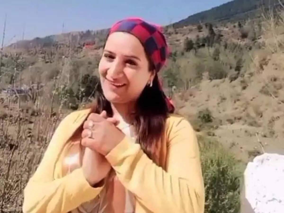 Zee Top 10: Both the terrorists who killed actress Amreen were killed ...