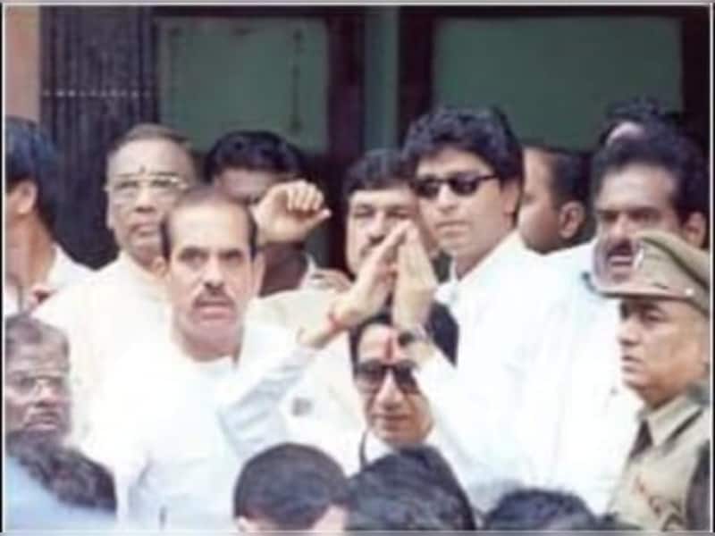 Raj Thackeray turns 54, some best moments of 'Marathi Maanoos'- In PICS ...