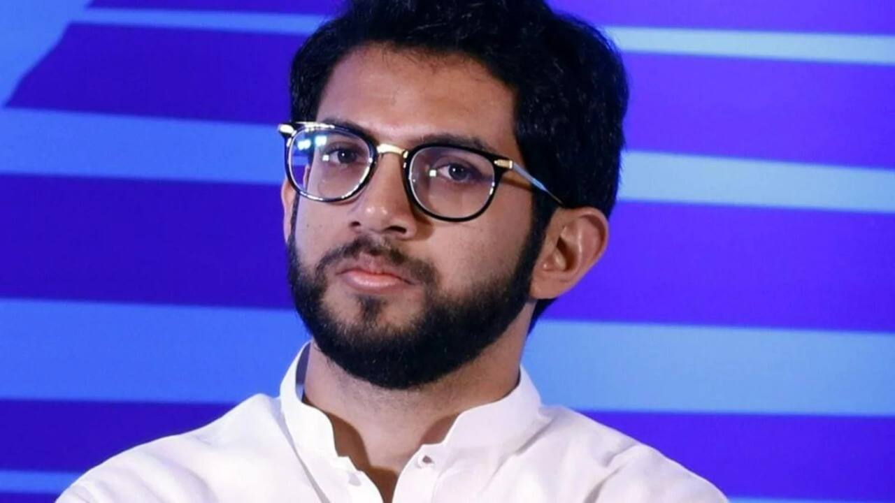 Aaditya Thackeray removed ministerial details from his profile | Zee News