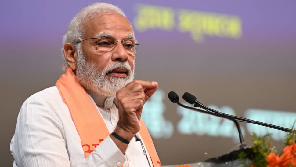 PM Narendra Modi Varanasi visit live updates: PM inaugurates Akshaya ...