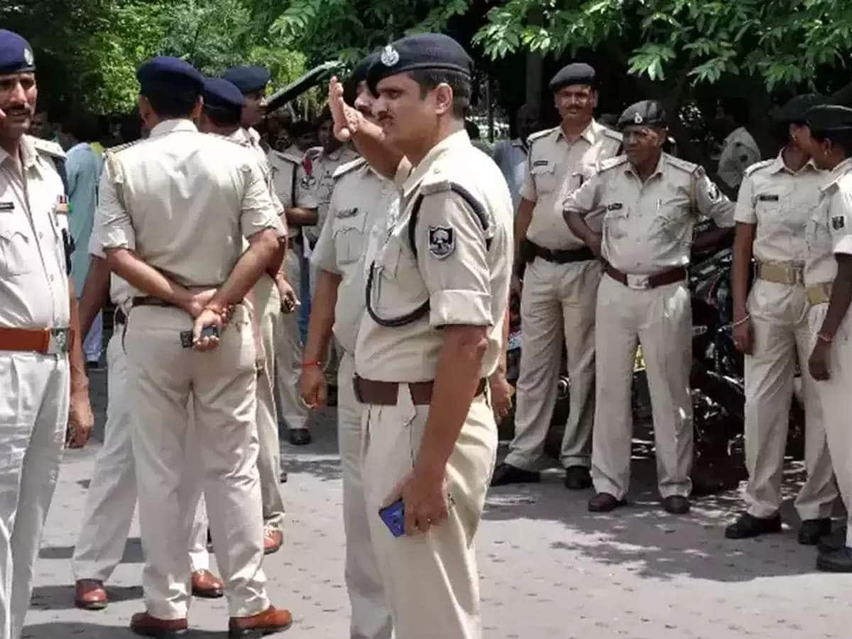 Breaking News : Tahir arrested from Phulwari Sharif in Patna | Zee News