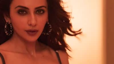 Rakul Preet Singh's peppy first Pan-India song 'Mashooka' out now ...